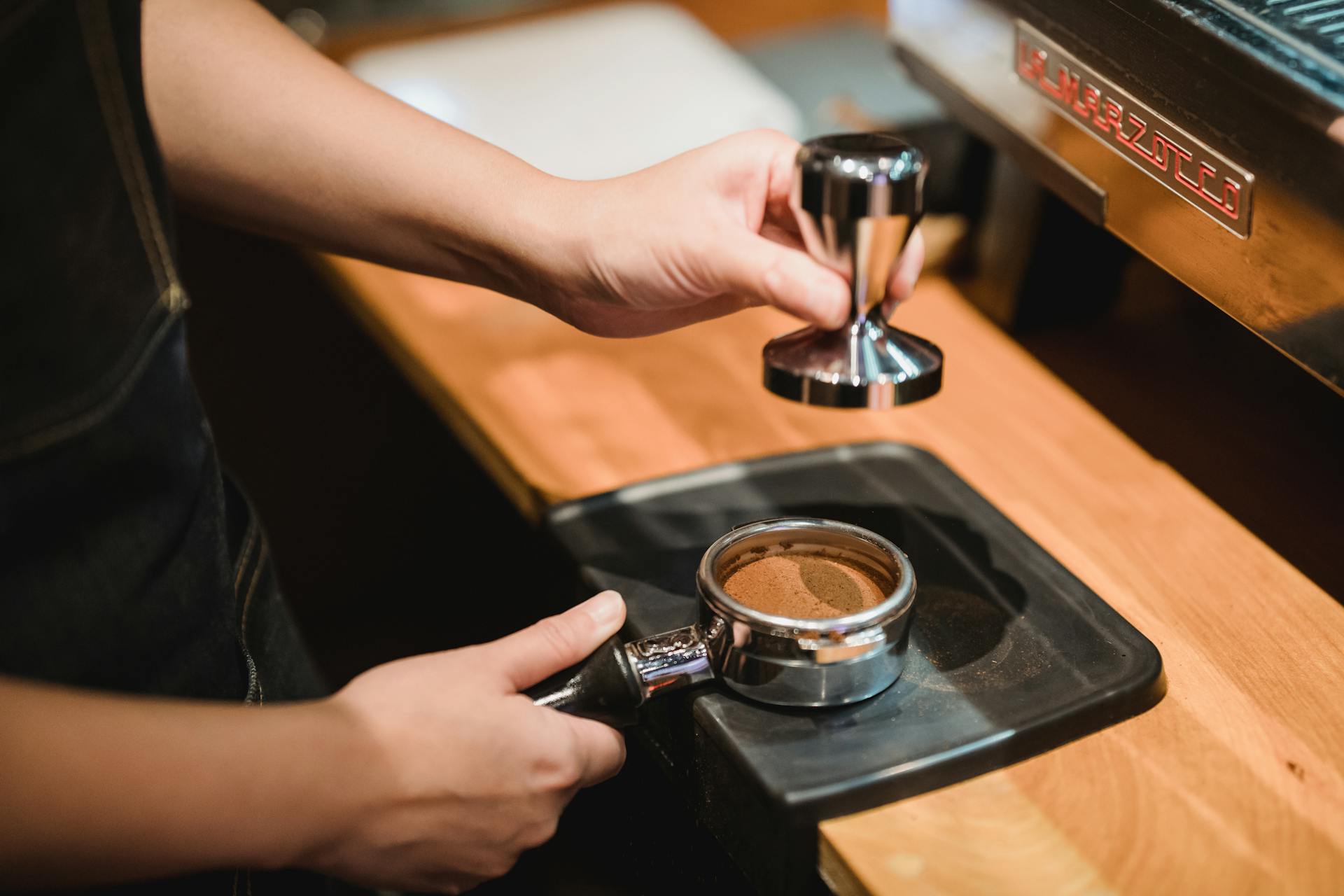 How To Make An Americano Coffee At Home: An Easy Guide