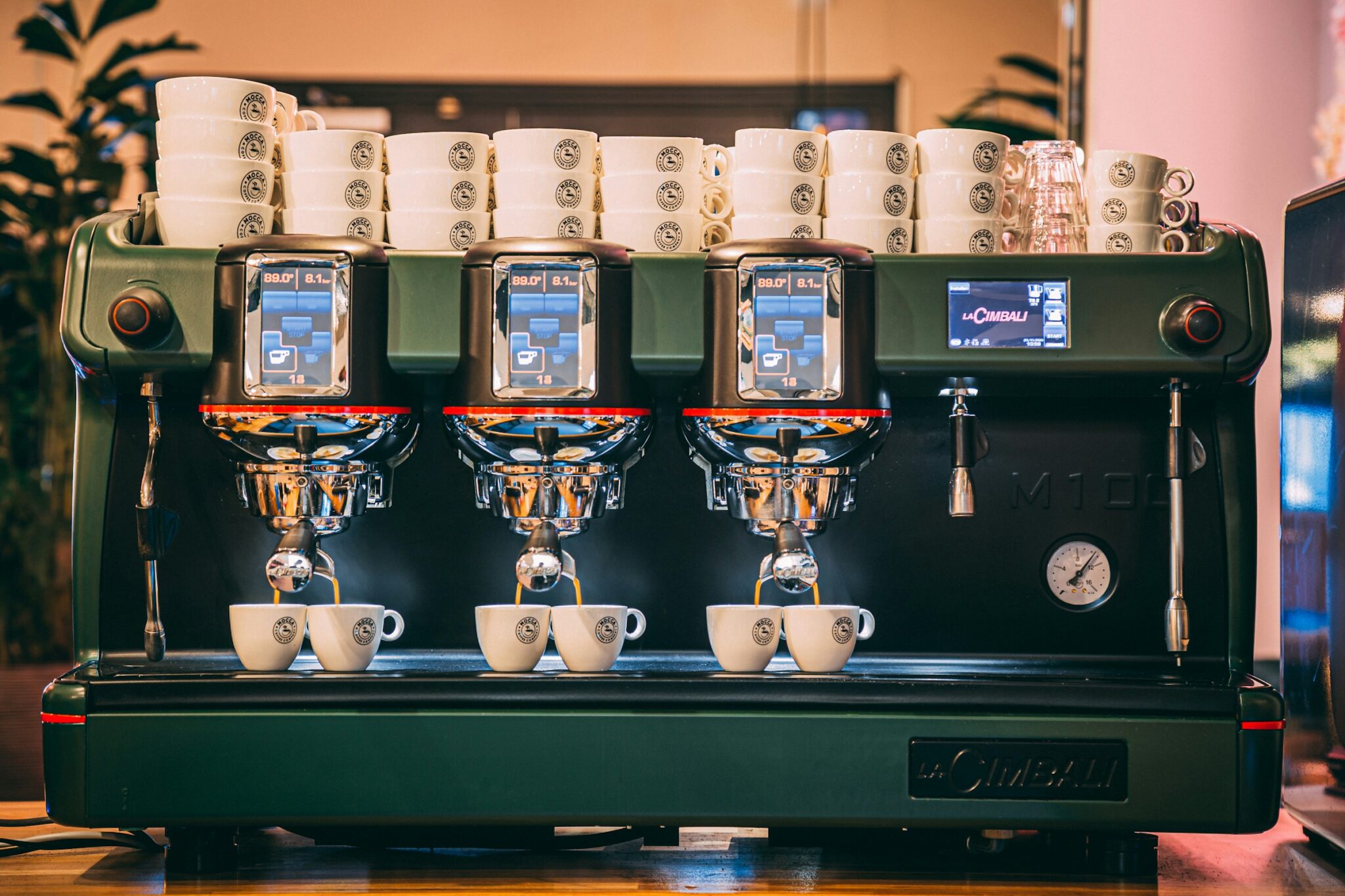 Lungo vs Espresso: The Ultimate Coffee Showdown - Karma Coffee Cafe