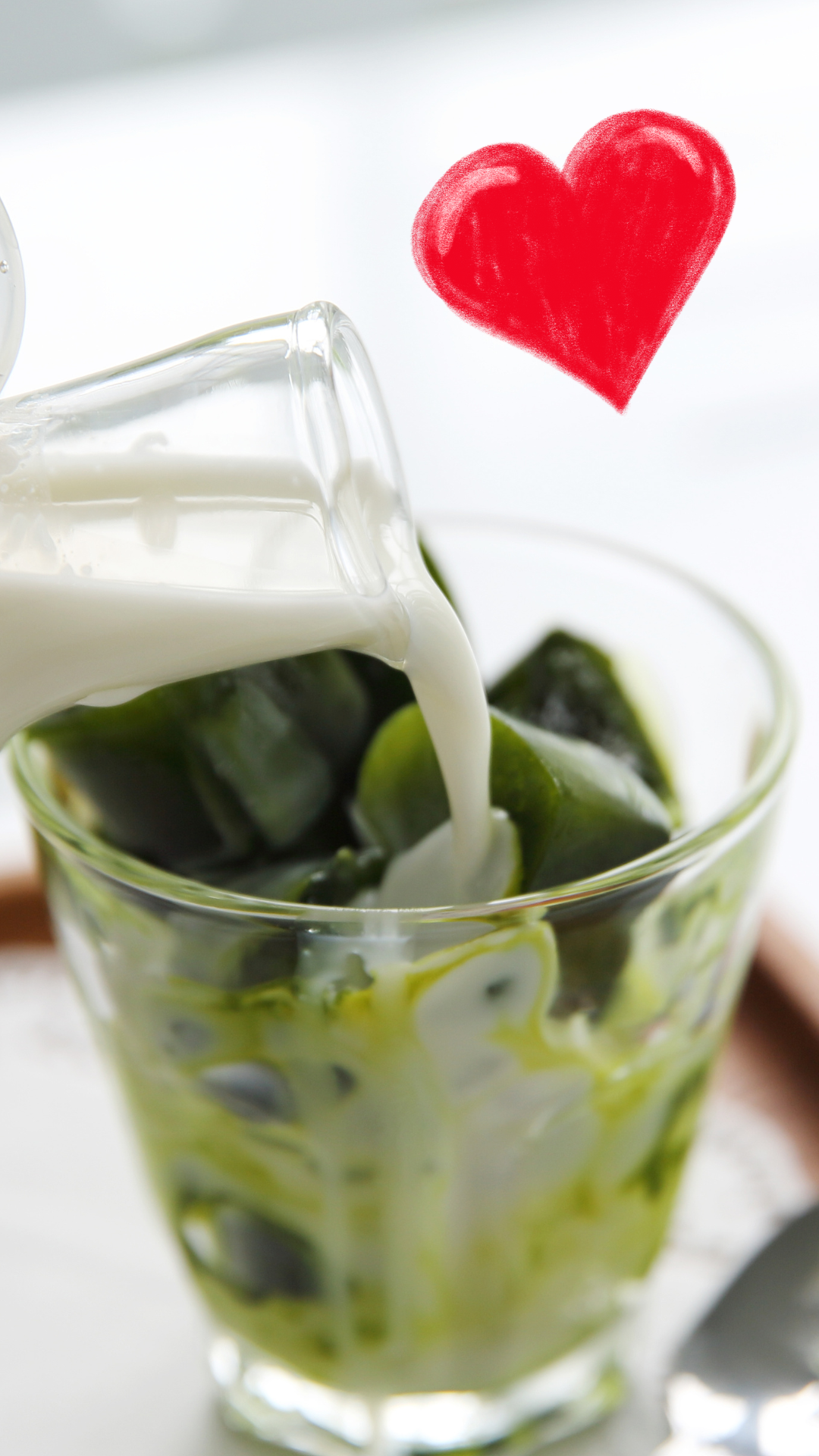 Easy Matcha Ice Cubes Recipe: Boost Flavor in Every Sip