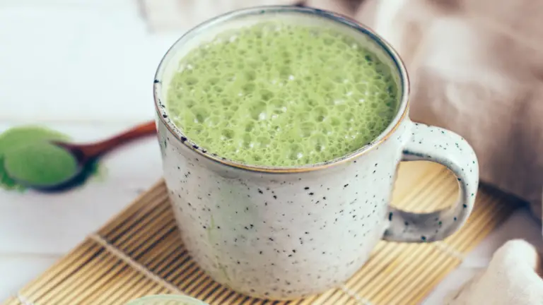 Creamy Coconut Matcha Latte: A Healthy and Energizing Recipe